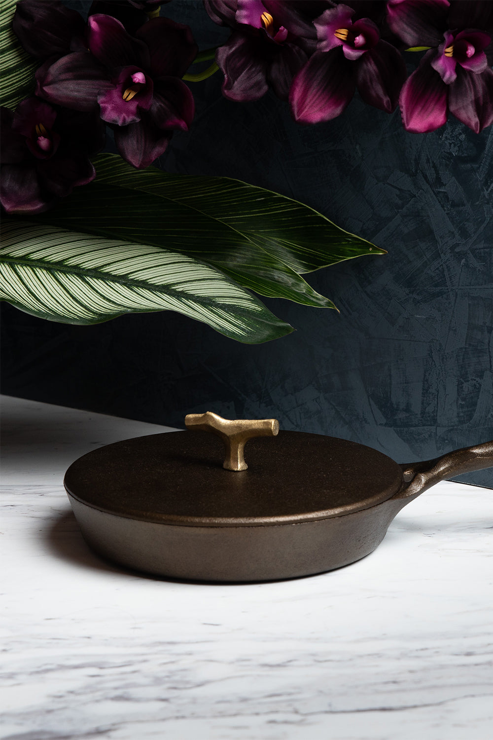 9 in Cast Iron Self-Basting Lid – Nest Homeware